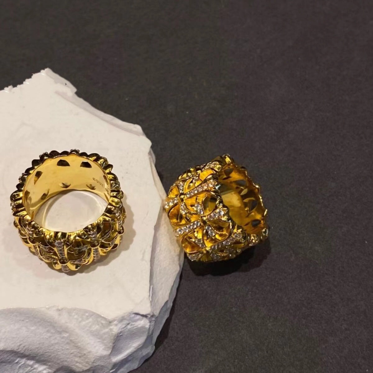 Chrome Hearts brick inlaid gold burial ring – nowadaysfashion